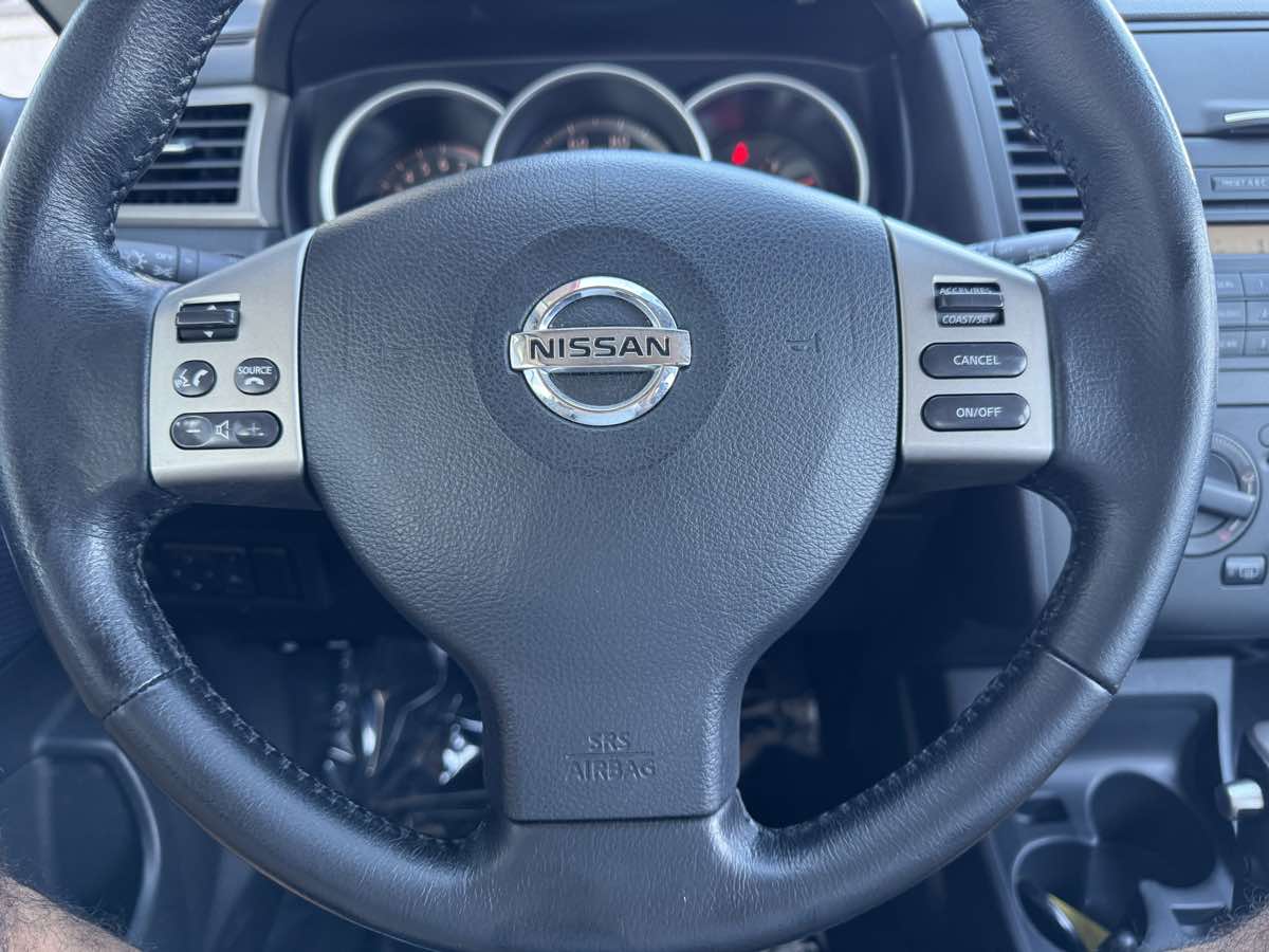 2011 nissan versa steering wheel size store