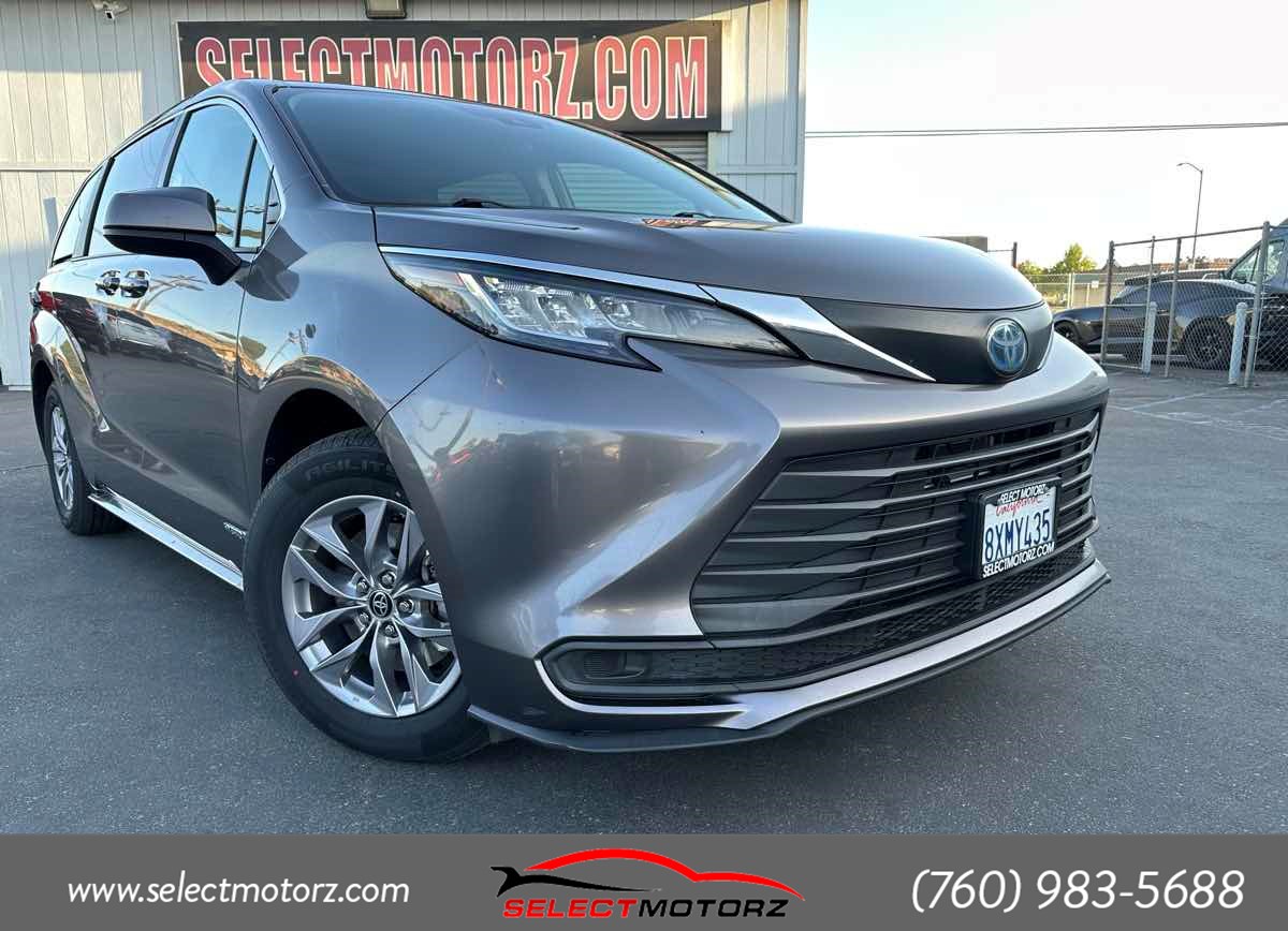 Used 2021 Toyota Sienna LE in Hesperia