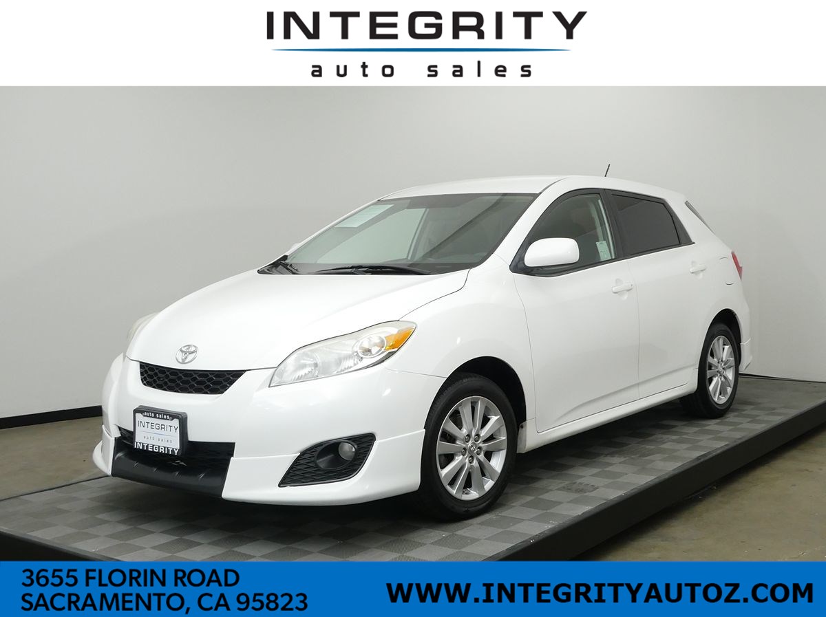 Sold 2010 Toyota Matrix Sport Wagon 4D in Sacramento