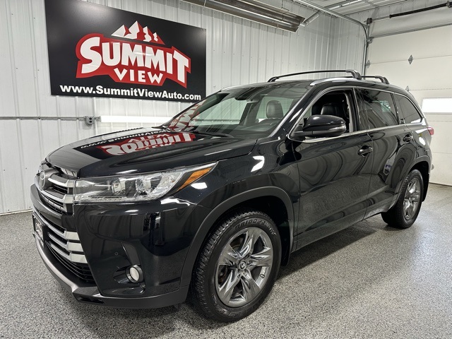 Sold 2017 Toyota Highlander Limited in Spencerport