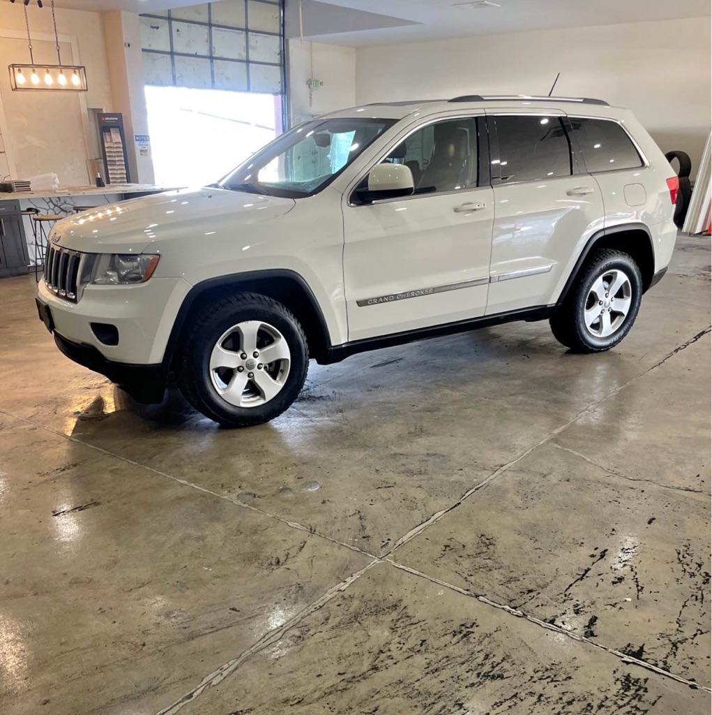 Sold 2012 Jeep Grand Cherokee Laredo in Pueblo