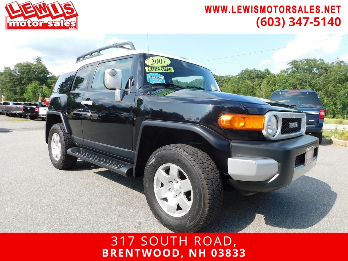 Sold 2007 Toyota FJ Cruiser Rear Diff Lock Sharp! in Brentwood
