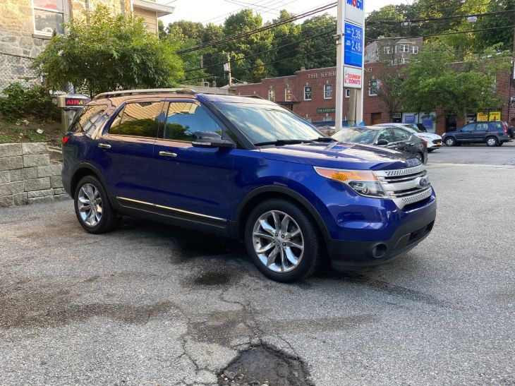Sold 2015 Ford Explorer XLT in Yonkers