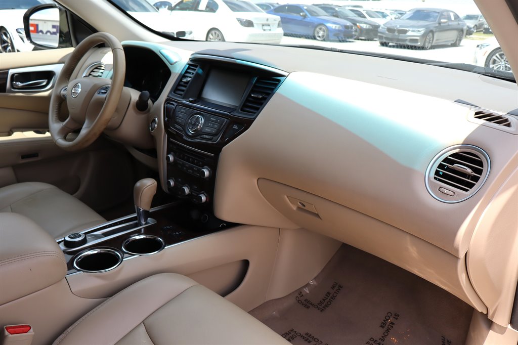 Used 2015 Nissan Pathfinder SL in Loganville