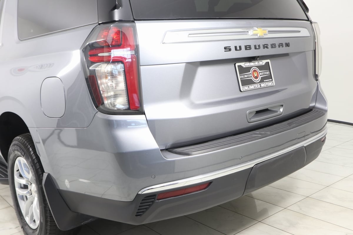 Sold 2021 Chevrolet Suburban LS in Elwood