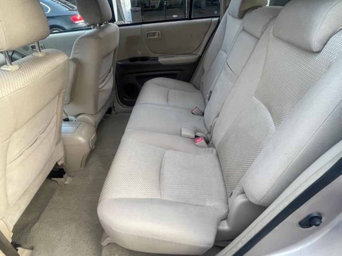 Sold 2004 Toyota Highlander in Los Angeles