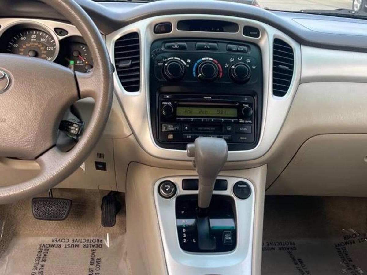 Sold 2004 Toyota Highlander in Los Angeles